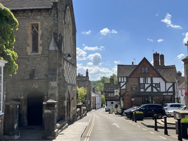 Discover | Luxury Airbnb Accommodation, West Sussex